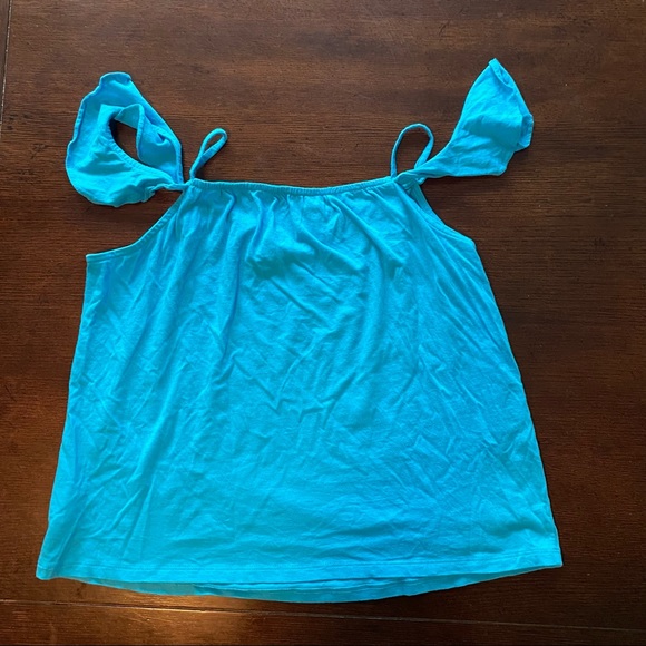 Lilly Pulitzer | Shirts & Tops | Lilly Pulitzer Spaghetti Strap Tee ...